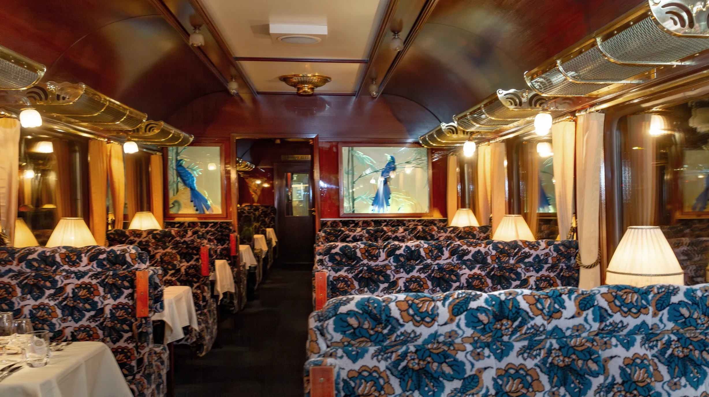Trein Suisse Train Bleu | Destin Travel